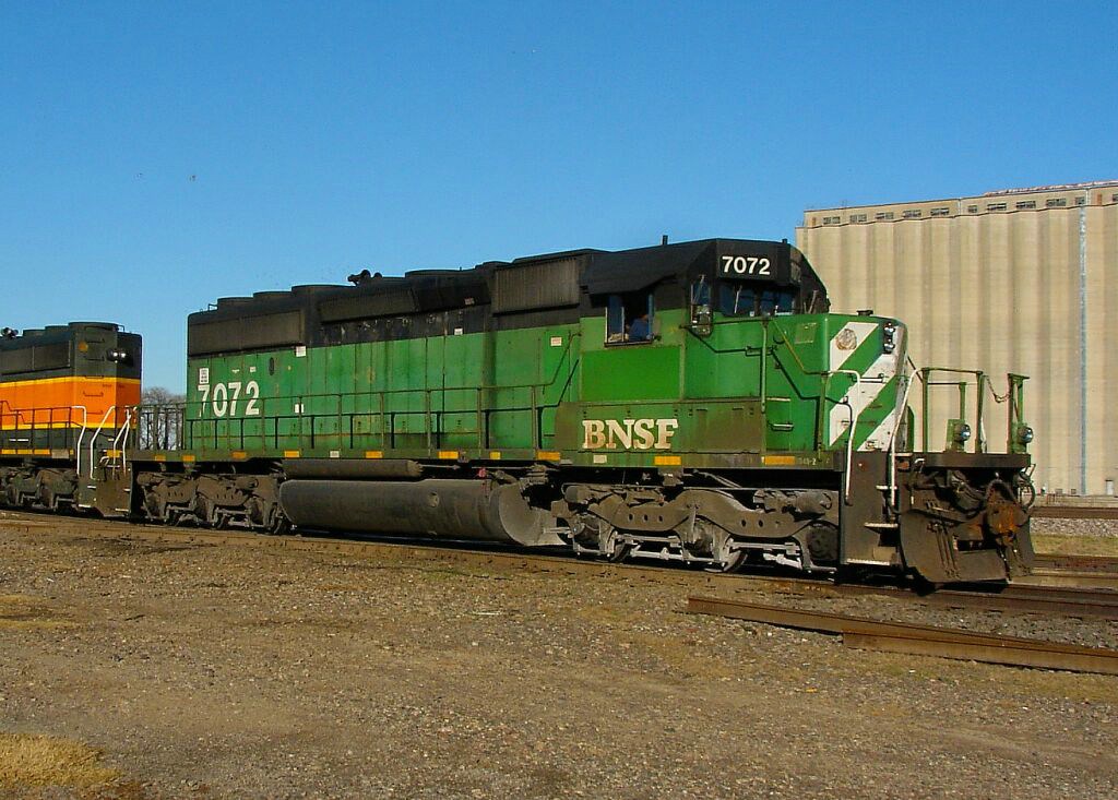 BNSF 7072